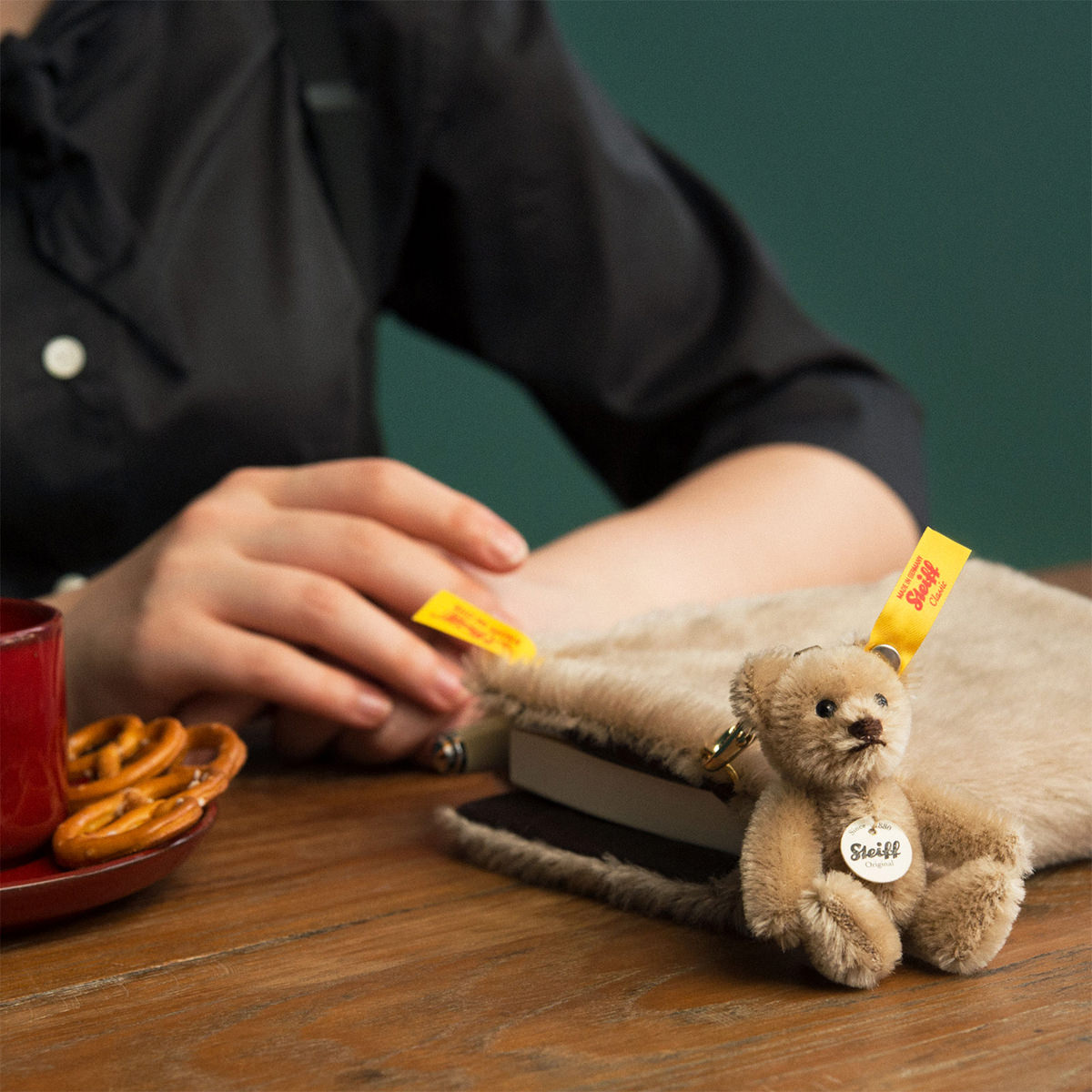 Steiff: Teddy Bear Keyring (Café au Lait) - Accessories Lineup ...