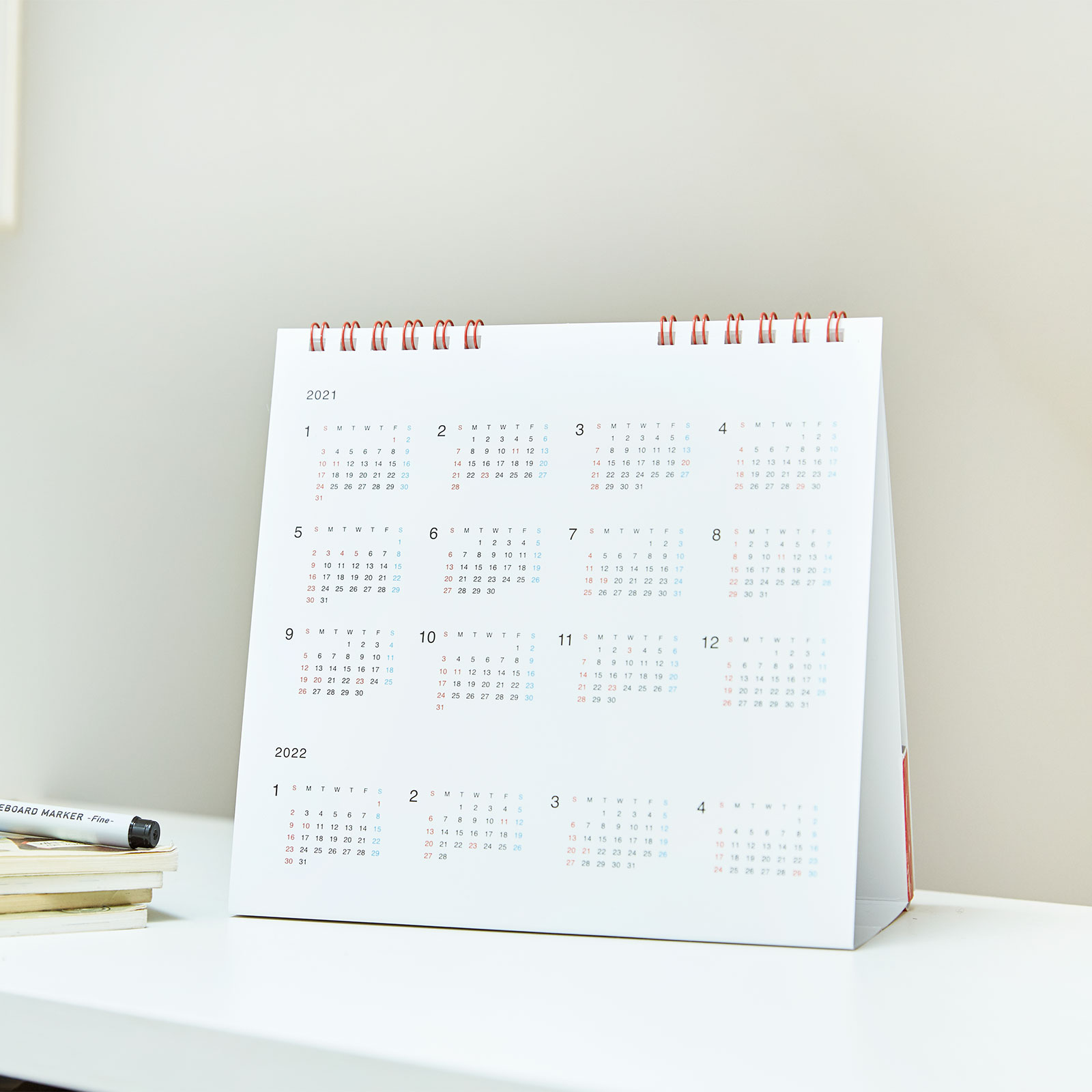 Hobonichi / 2021 Hobonichi Whiteboard Calendar with Pocket - Desktop ...