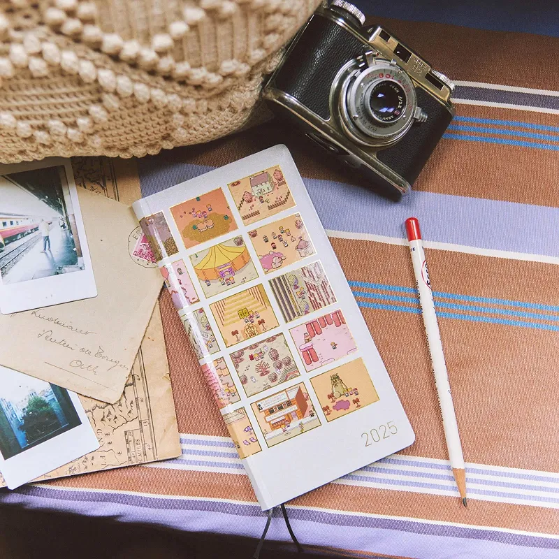 Weekly horitzontal Hobonichi Techo Weeks